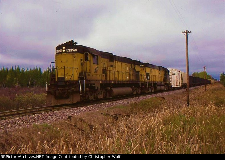 C&NW Chicago & Northwestern C-628 #6725 Carbondale MI 1986